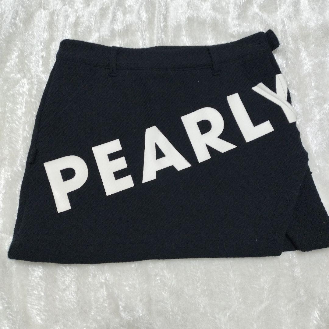 PEARLYGATES厚手のブラックスカートスリットデザイン1