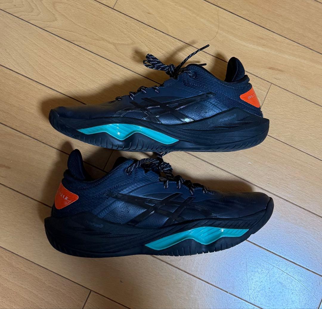 ballaholic ASICS ノヴァサーズ