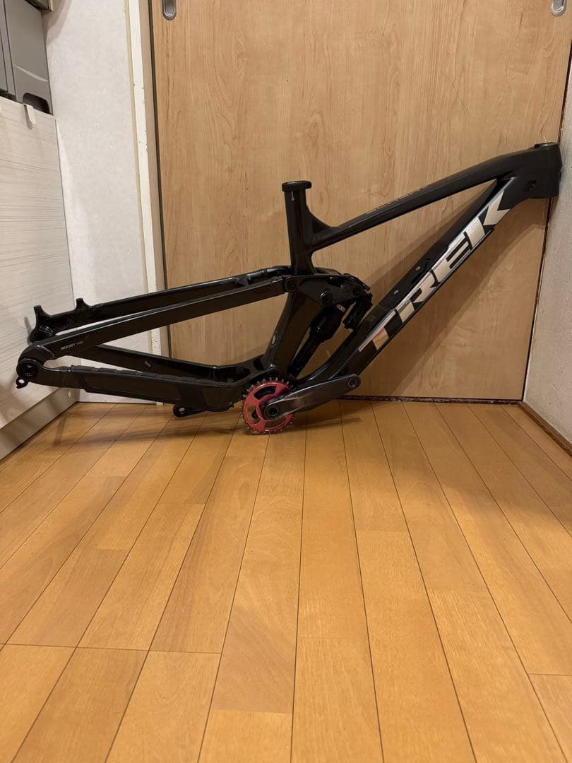 ☆ trek slash8 2022 Mサイズ megmeg +クランク付き ☆