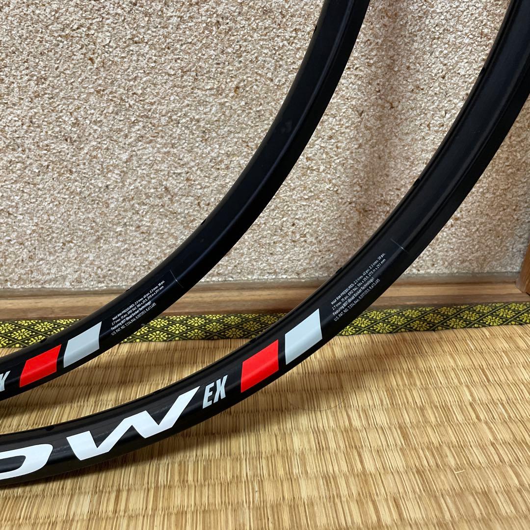 Stan's NOTUBES FLOW EX 27.5インチリム