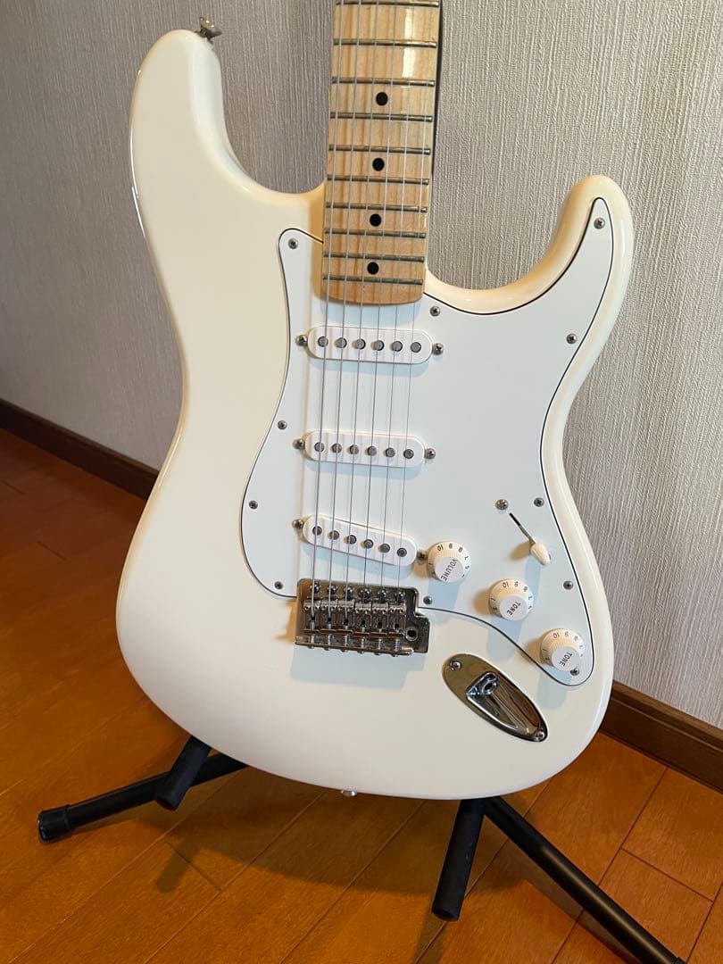 ギター Fender Standard Stratocaster UG White