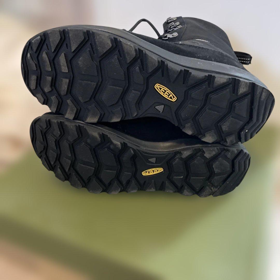 KEEN 防水ハイカットブーツ ブラック