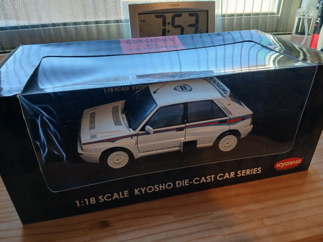 ミニカー KYOSHO LANCIA DELTA HF integrale 6 1:18
