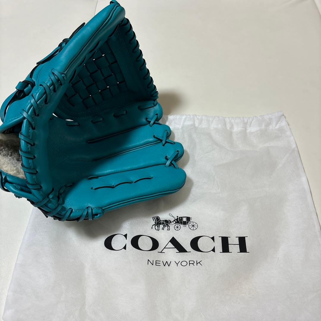 【極希少・新品】COACH ヘリテージ ベースボール グローブ ターコイズブルー