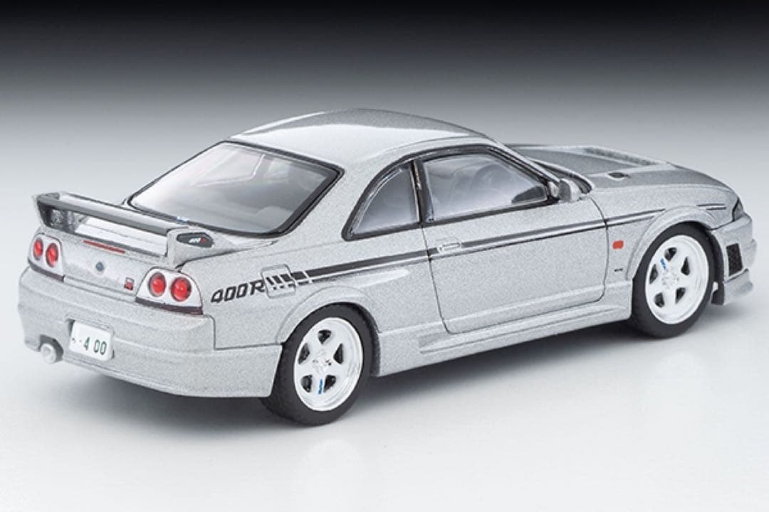 1/64 松田次生コレクション　スカイラインGT-R R32&NISMO400R