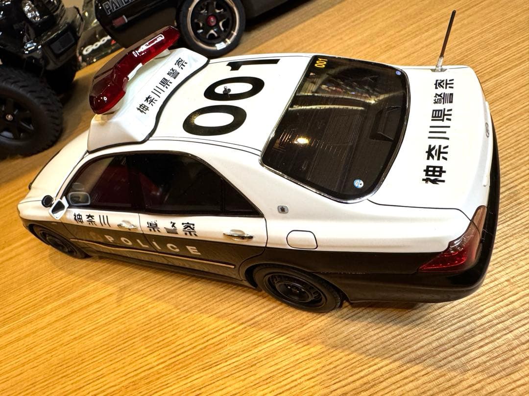 1/18Toyota Crown(GRS180)神奈川県警 自動車警ら隊001号