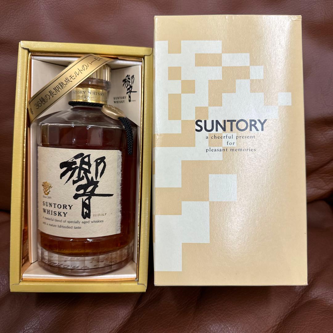 SUNTORY 響　金キャップ　裏ゴールドラベル　700ml 古酒　17年？