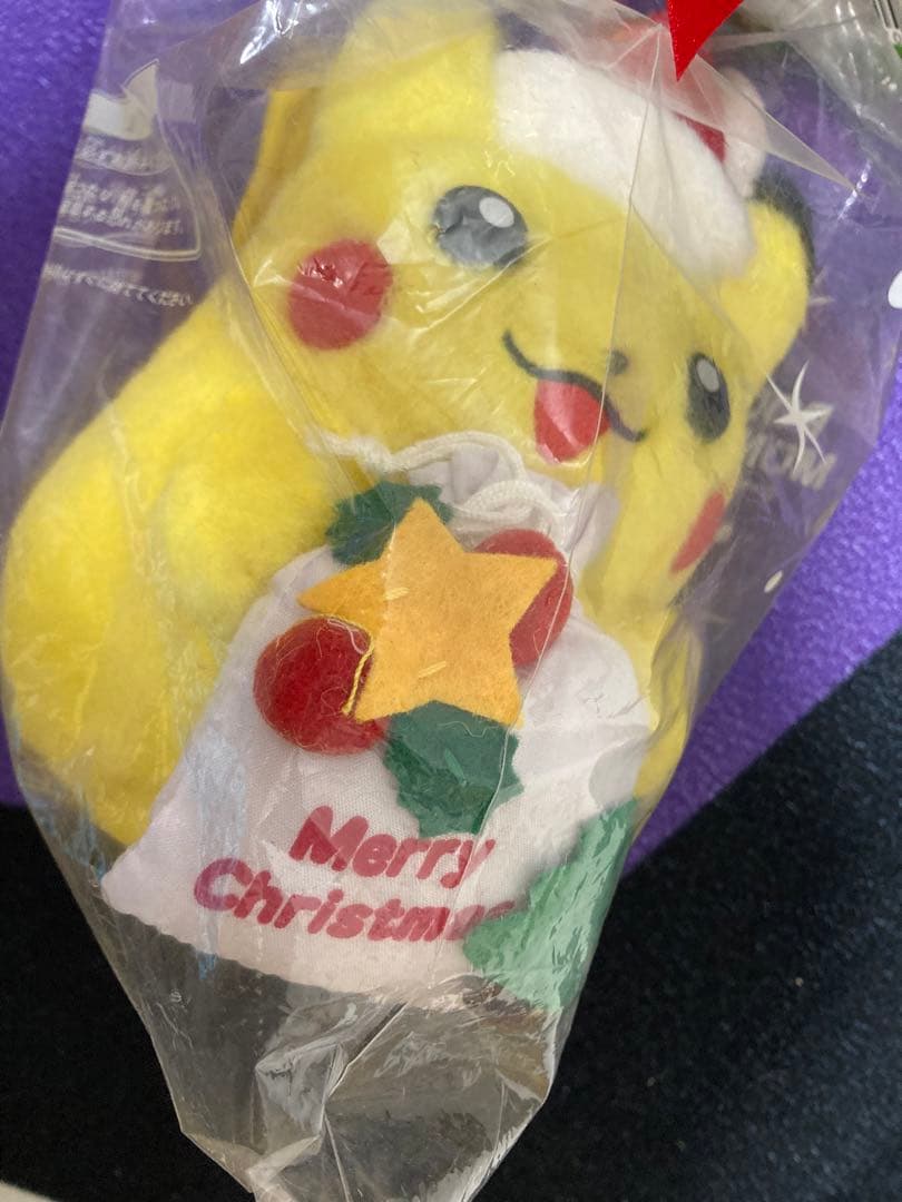 2000年　クリスマス　ピカチュウ　ぬいぐるみ