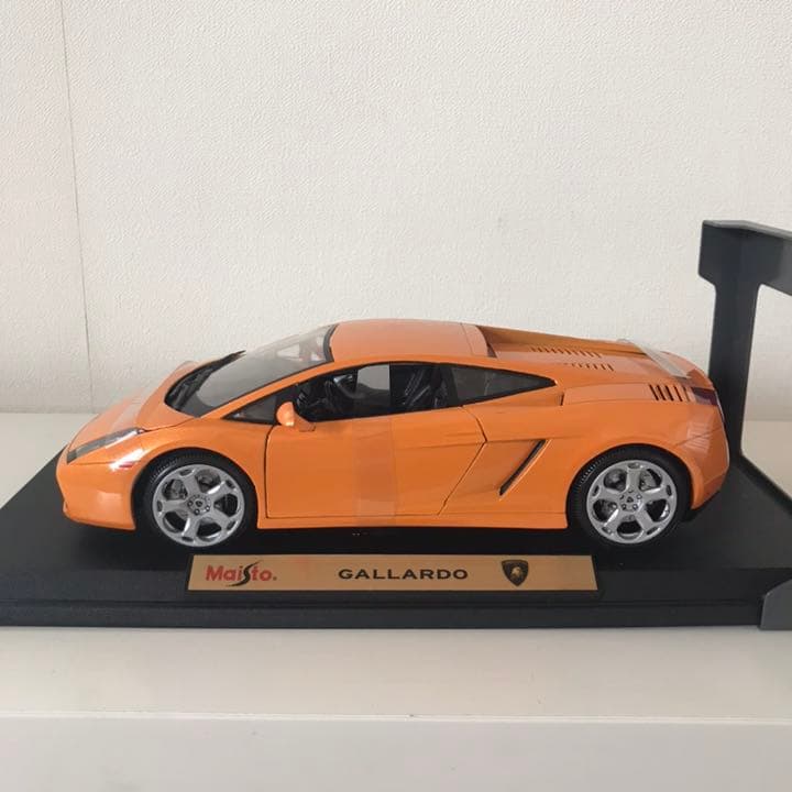 1/18 MAISTO ダイキャスト　ミニカー　ランボルギニー　GALLARDO