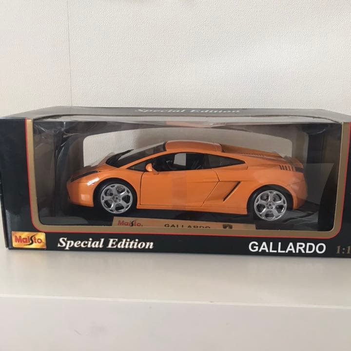 1/18 MAISTO ダイキャスト　ミニカー　ランボルギニー　GALLARDO