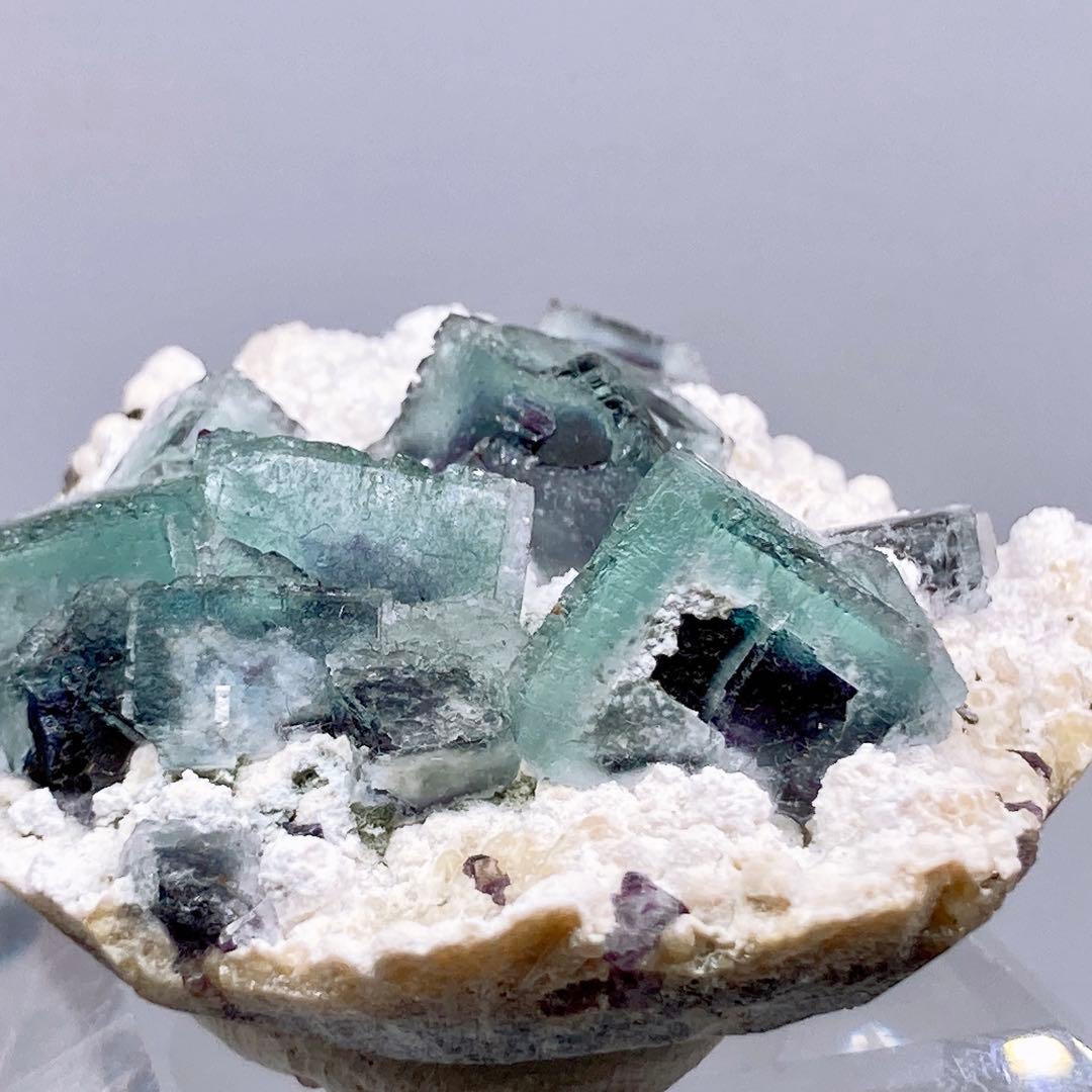 フローライト　蛍石　原石　鉱物標本　天然石　16