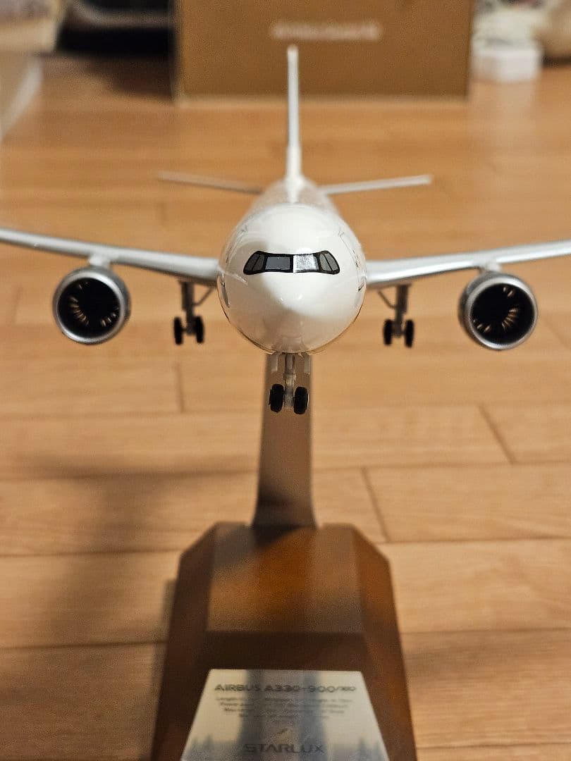 スターラックス航空 A330-900neo 1/200スケール