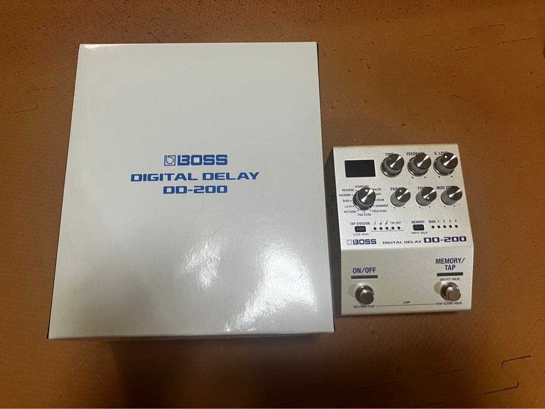 BOSS DD-200 DGITAL DELAY（箱付き）