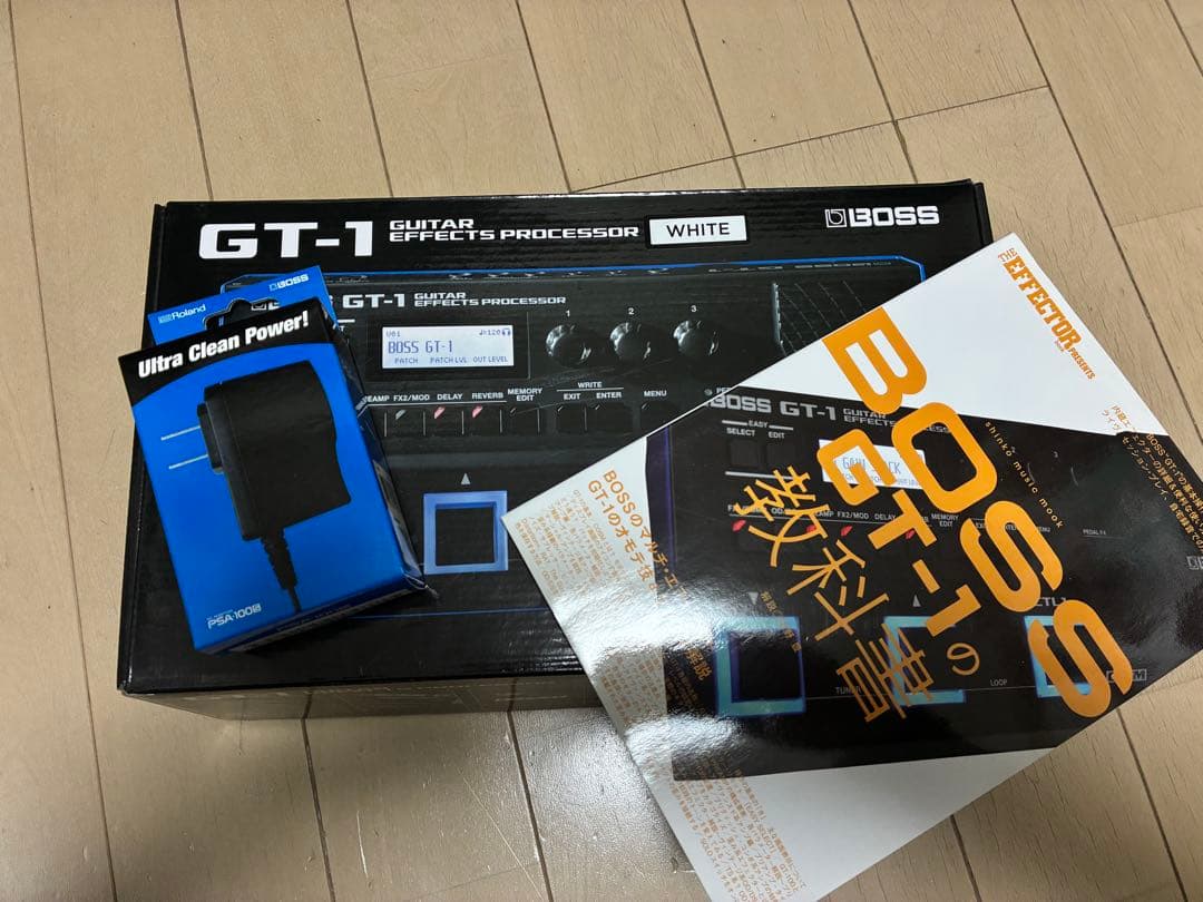 BOSS GT-1 限定ホワイト 新品電源アダプター、解説本付き