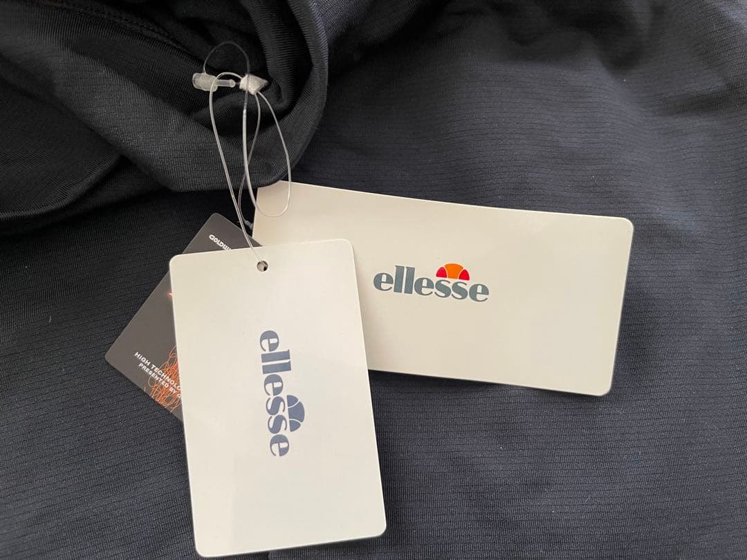 ellesse ブラック メンズ ハイネックウェア L