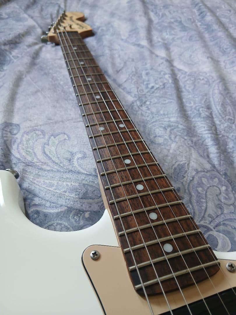 ギター Squier Deluxe Hot Rails Stratocaster