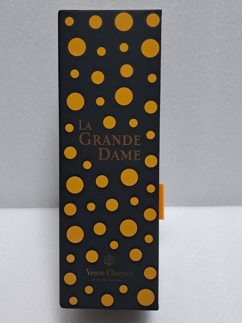 Veuve Clicquot La Grande Dame 2012　草間彌生