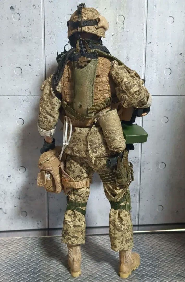 1/6 12インチ USMC M249 SAW Gunner CS40