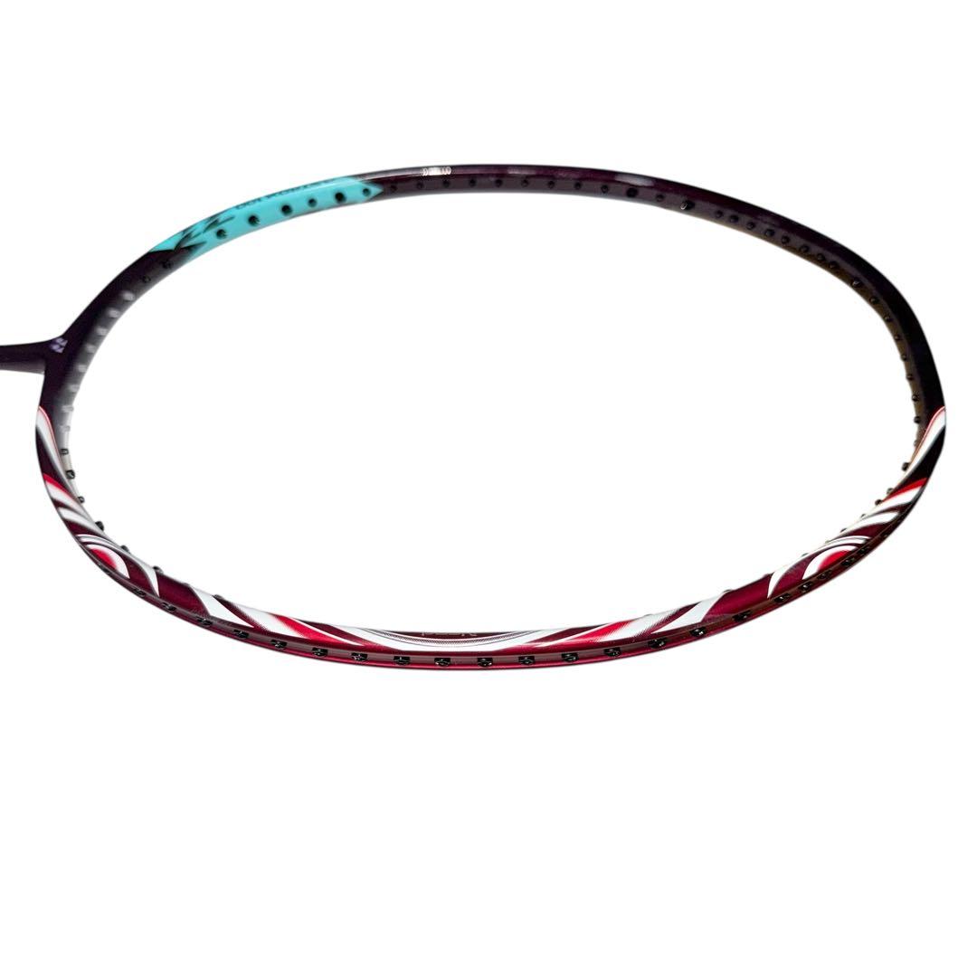 【極美品】YONEX アストロクス100ZZ クレナイ 3UG6 126-14