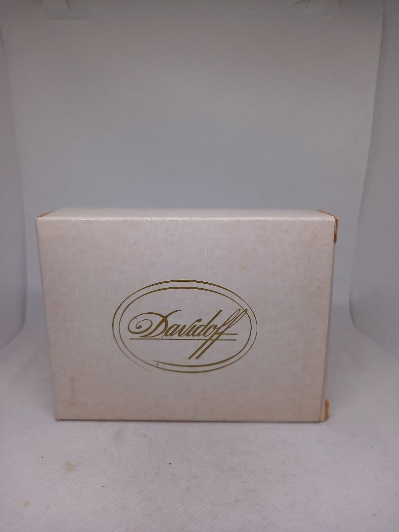 Davidoff Ashtray Whiteノベルティグッズ 　灰皿