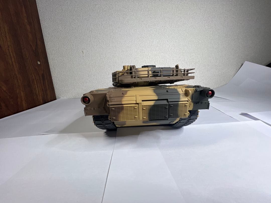 東京マルイ　1/24 RCバトルタンク　迷彩M1A2ABRAMS