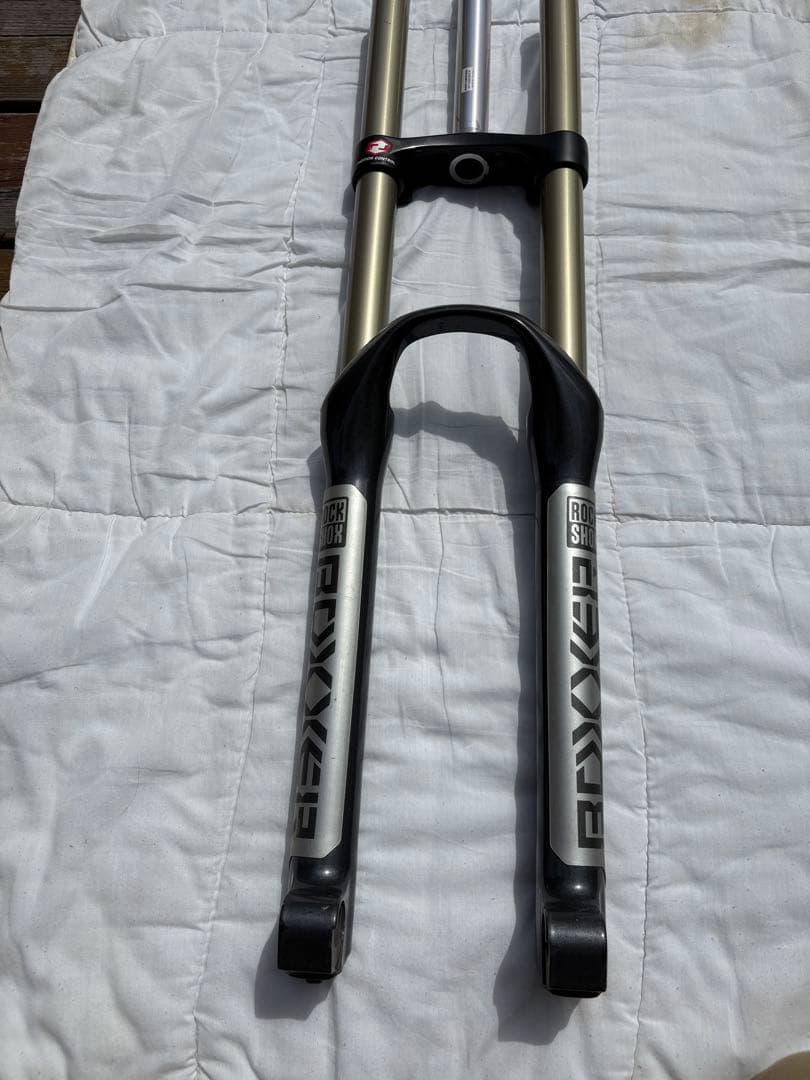 ROCKSHOX RACE ダブルクラウンサスペンションフォーク