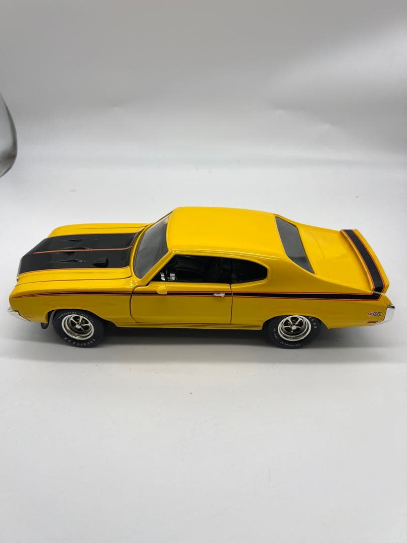 No396 NR様　2台まとめ売りミニカー1/18箱あり1970 BUICK