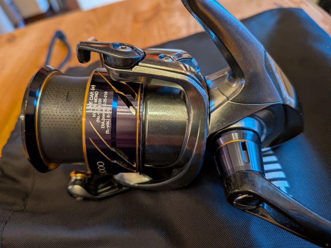 値下げ SHIMANO 16Vanquish C3000HG スピニングリール