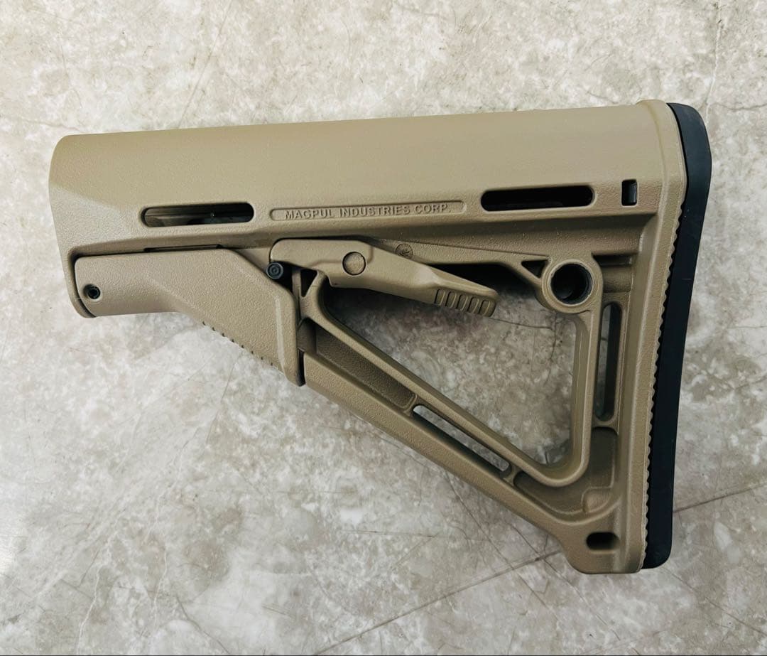 実物　マグプル　magplu CTR ストック　FDE TAN タン　PTW