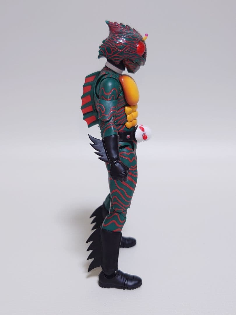 SHFiguarts 仮面ライダーアマゾン