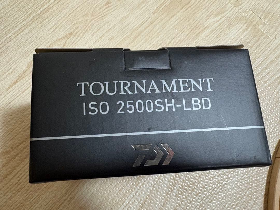 リール DAIWA 18 TOURNAMENT ISO 2500SH-LBD