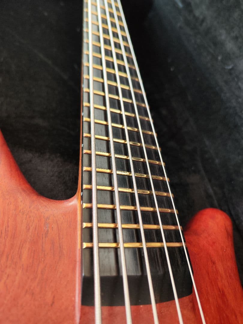 ベース Warwick thumb bass NT 5st