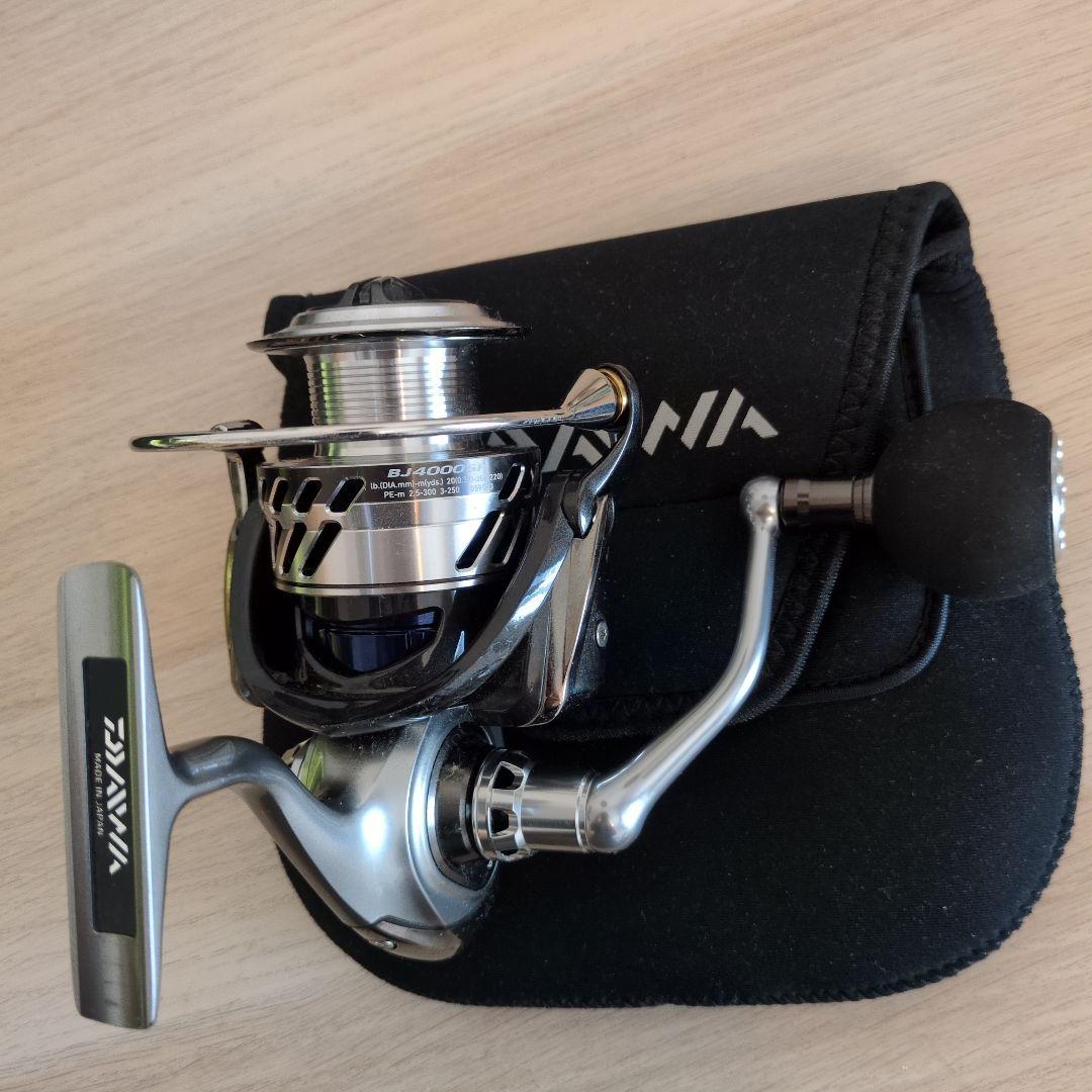 DAIWA 17 SALTIGA BJ4000SH スピニングリール