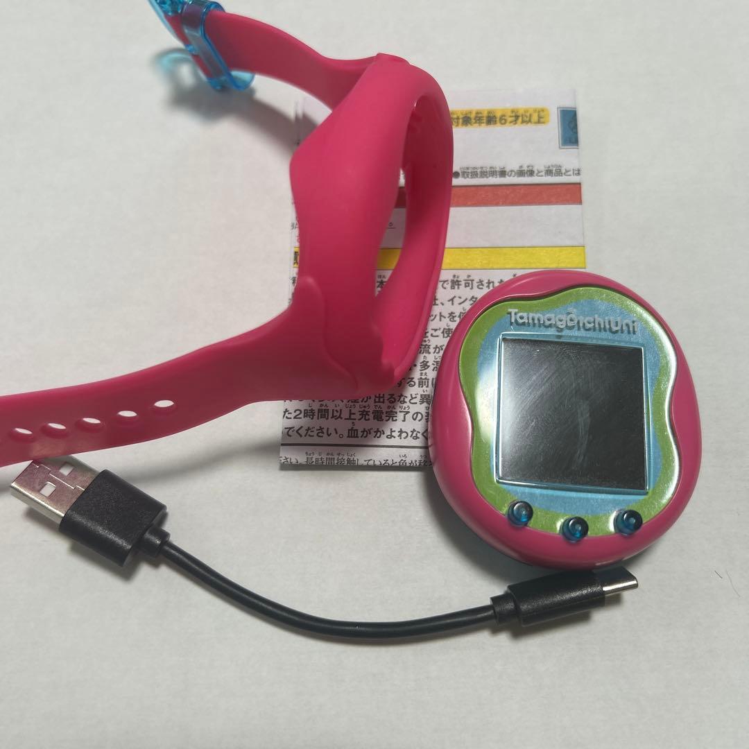 Tamagotchi Uni ピンク USBケーブル付き