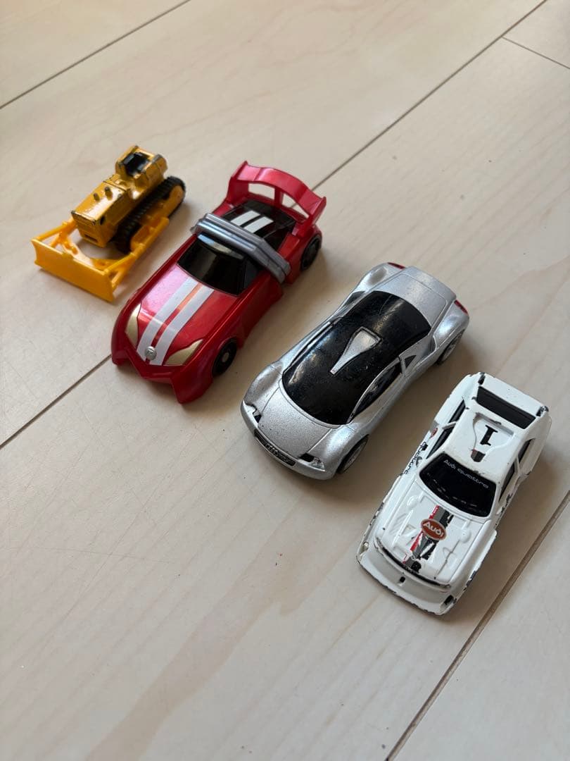 トミカ、ミニカーセット70台