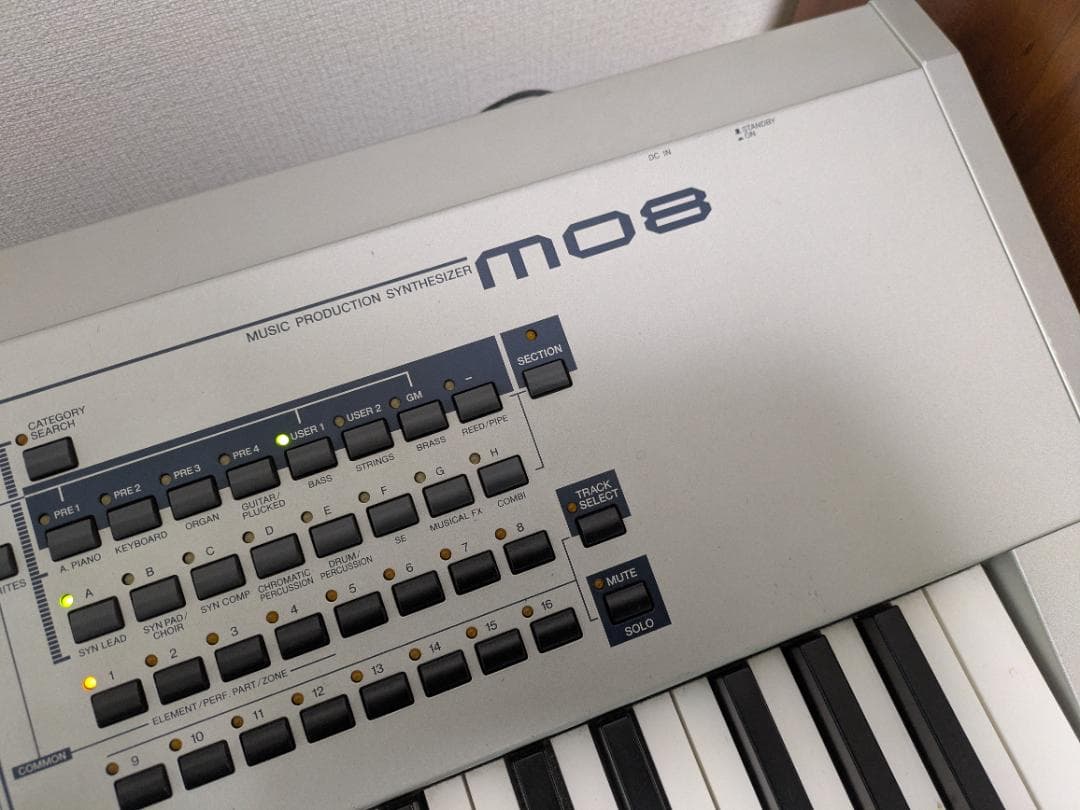YAMAHA mo8 88鍵　シンセサイザー