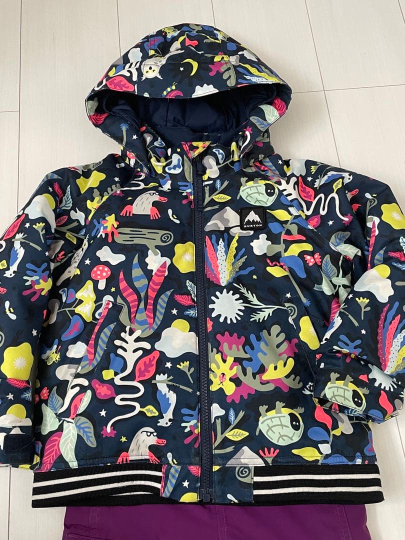 BURTON 子ども用 スノーボードウェア ジャケット　ビブパンツ　5T 4T