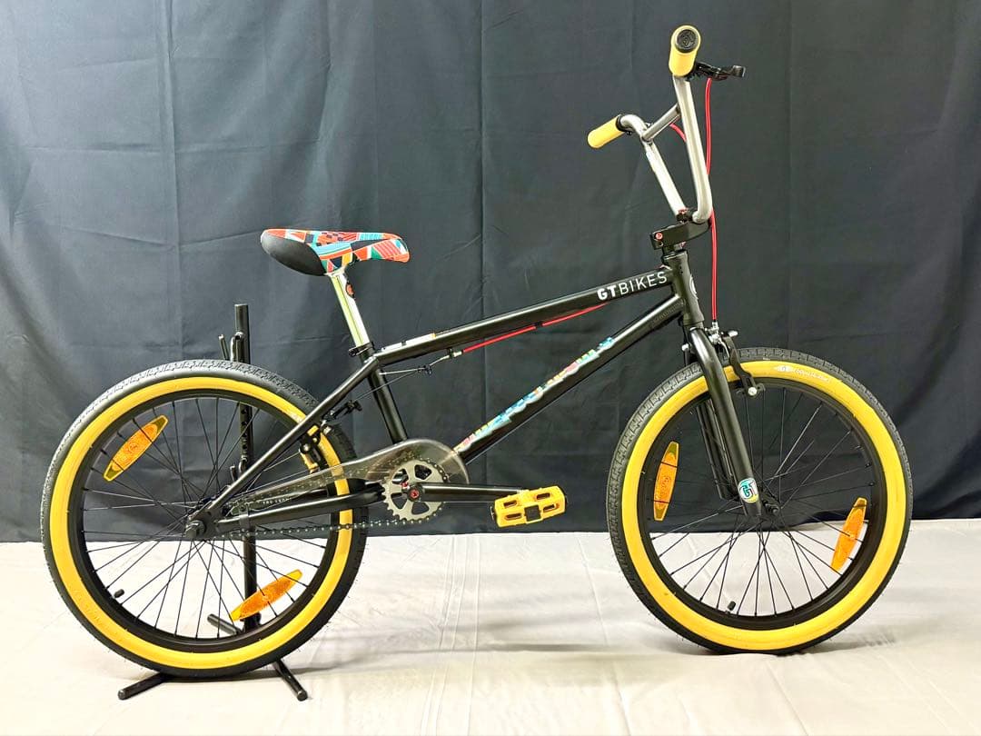 台湾製 GT BMX 自転車 20インチ イエローパーツ カスタムモデル