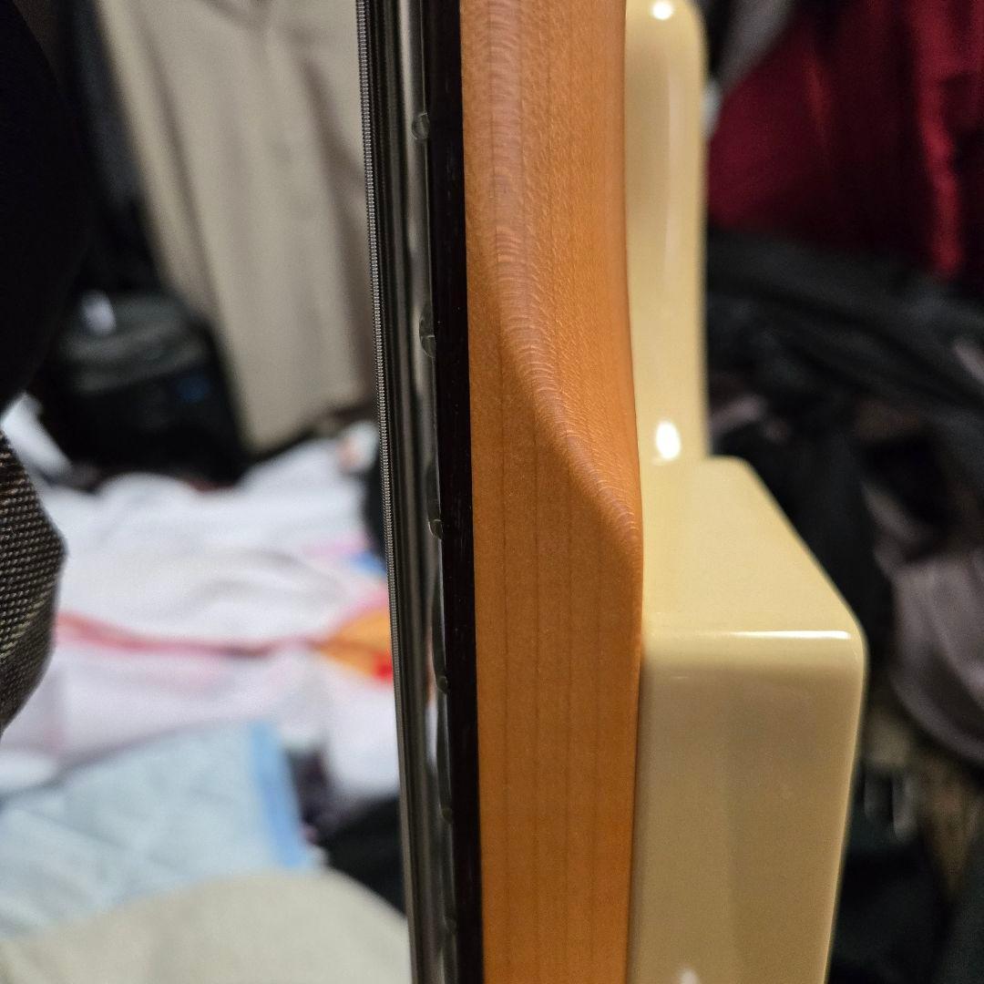 Deluxe Jazz Bass® V, Kazuki Arai Edition
