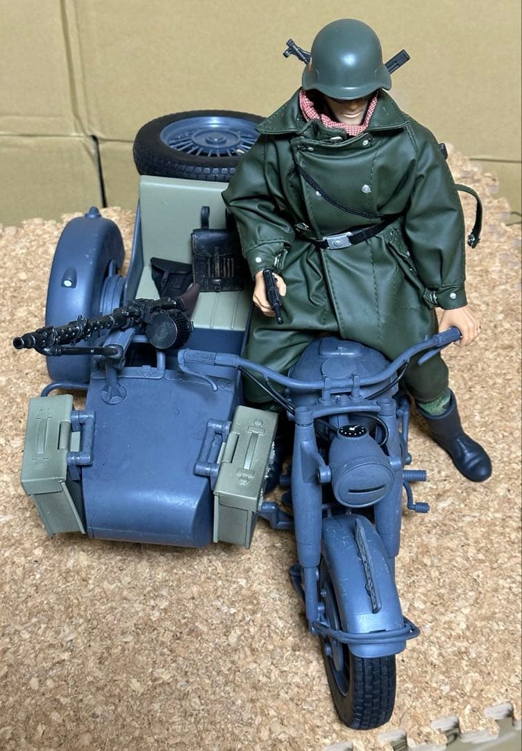 21st century toys 1/6 ドイツ軍　サイドカー 兵士付き
