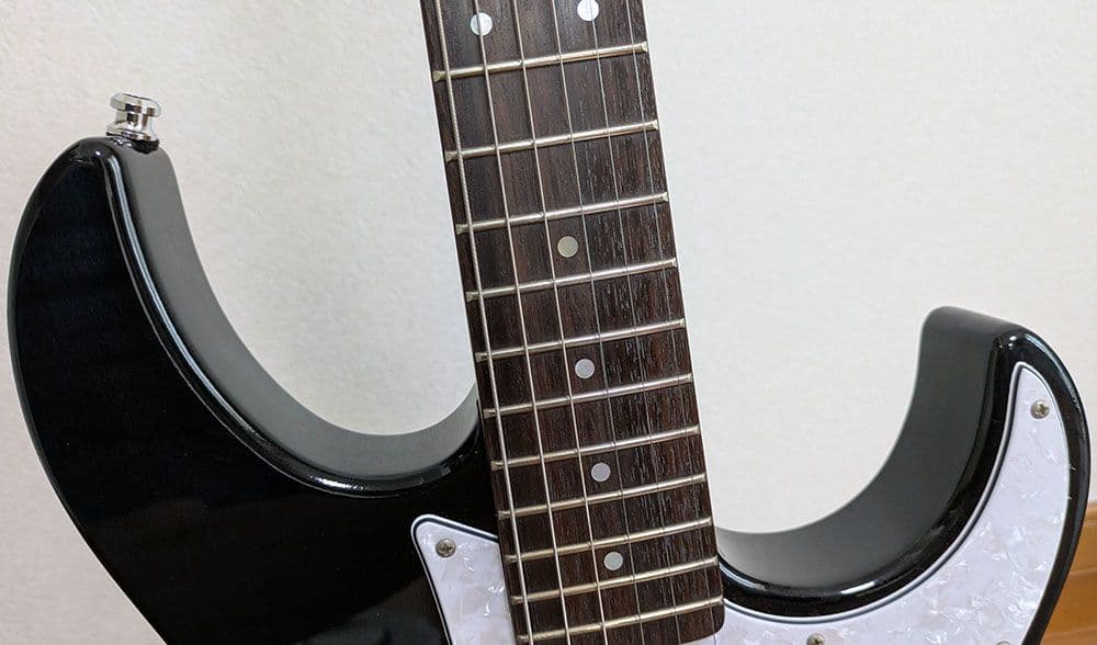 ギター YAMAHA Pacifica 212VFM