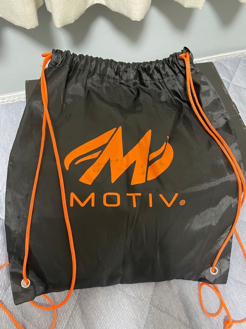 値下げ ボウリングシューズ MOTIV モーティブ 27cm右投げ