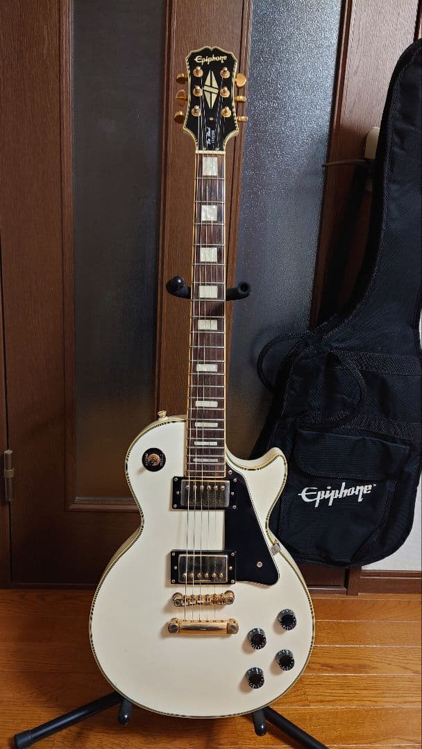 たかだ。Epiphone Les Paul Custom