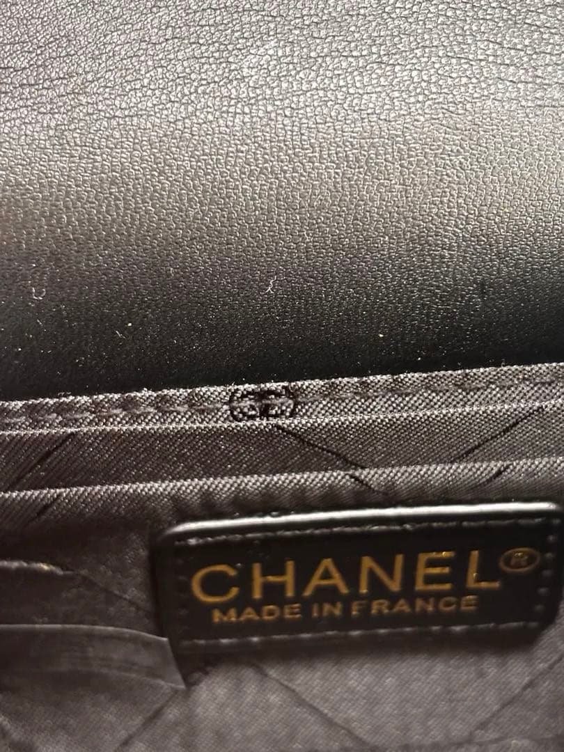 CHANEL ブラックレザー ミニバッグ