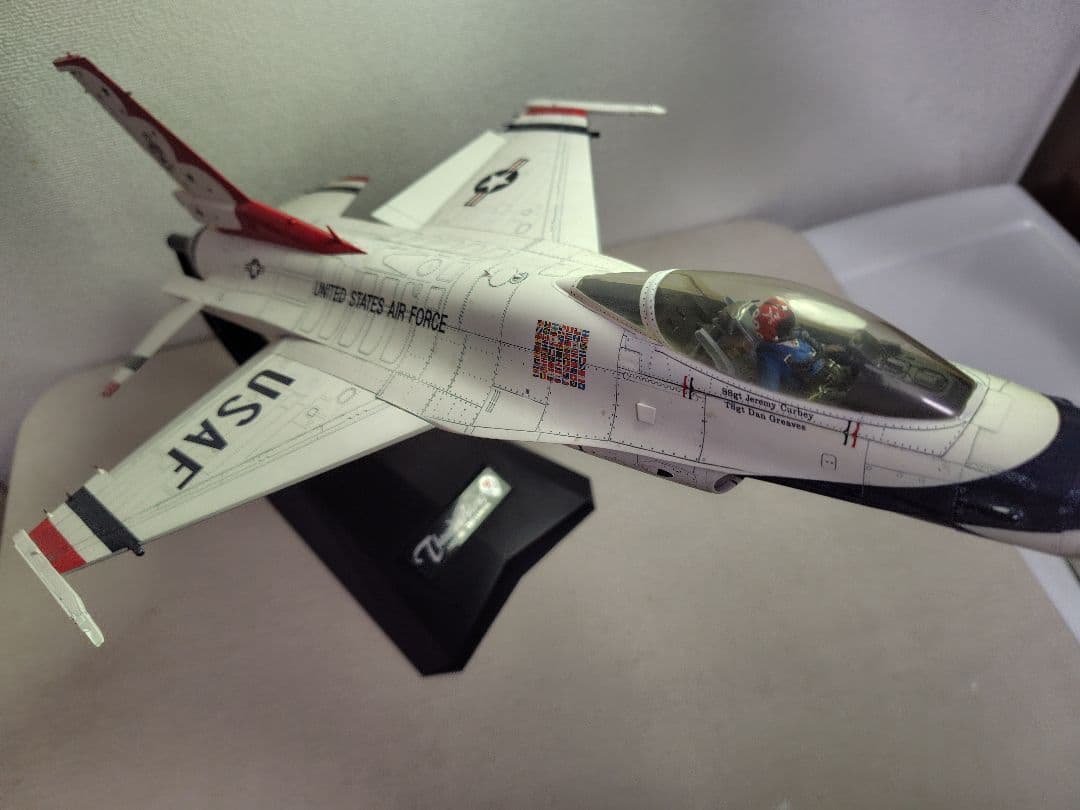 タミヤF-16 Cアメリカ空軍 1/32マスターワークコレクション