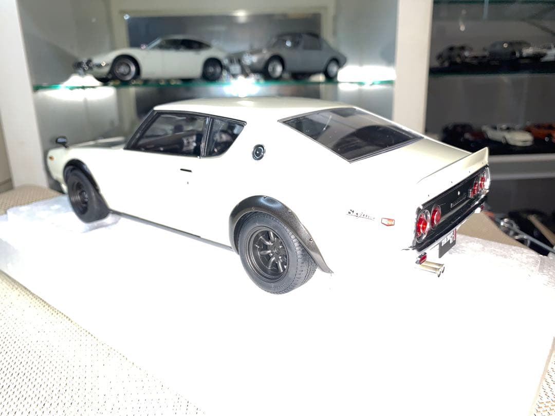 オートアート 1/18 スカイラインGTR カーボンボンネット(シルバー)