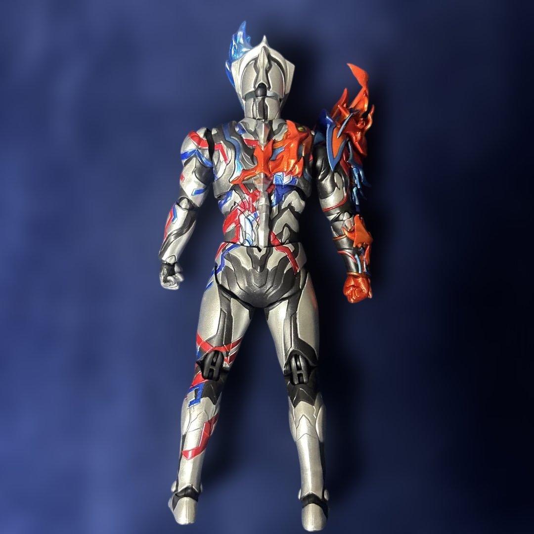 S.H.Figuarts ウルトラマンブレーザー セット