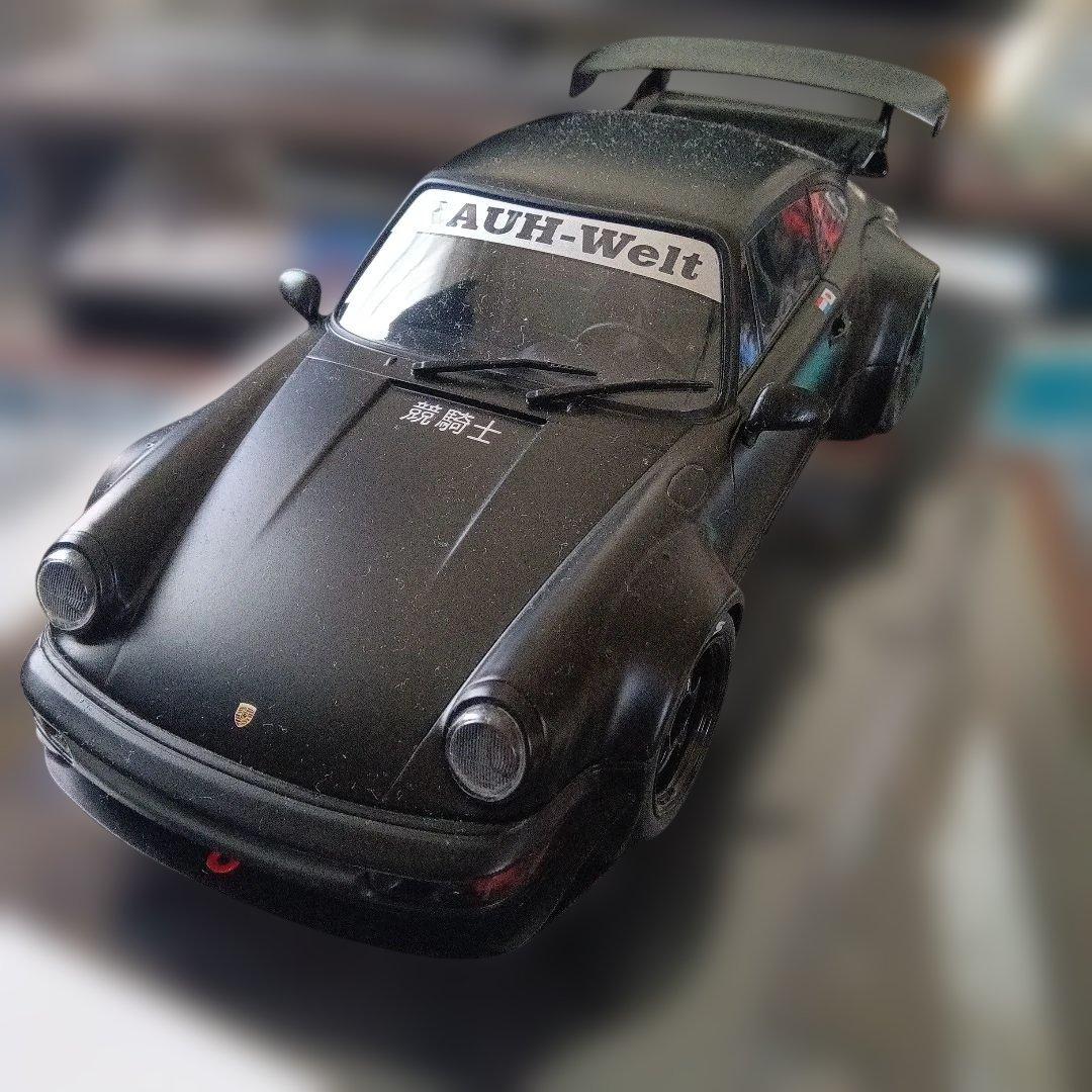 RAUH-Welt Porsche 911 ミニカー 1/18