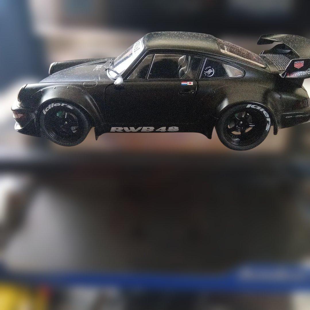 RAUH-Welt Porsche 911 ミニカー 1/18