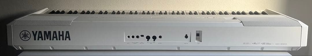 ヤマハ YAMAHA P-525 ホワイト 電子ピアノ 88鍵盤 1点